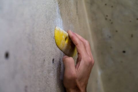 Bouldering holds: Ultimate guide and how to master them | Boulderflash
