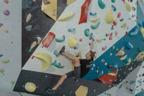 What Is Bouldering? Everything You Need To Know | Boulderflash